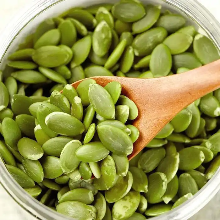 Pumpkin seeds are suitable for which groups of people to eat